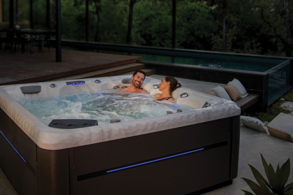 Master Spas: Clear and Carefree - SpaRetailer